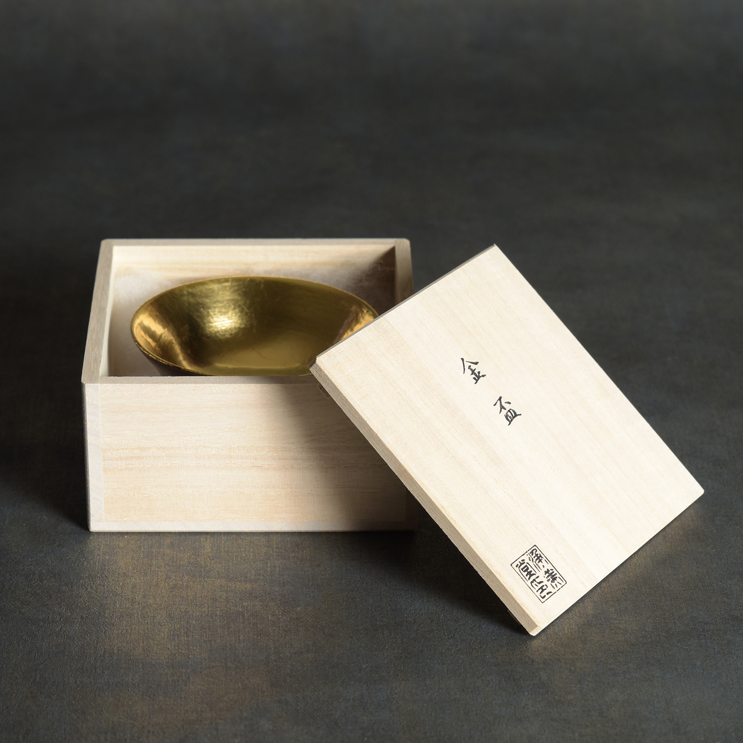 Golden sake cup|Handmade|Takatori ware|Dazaifu|Jobido
