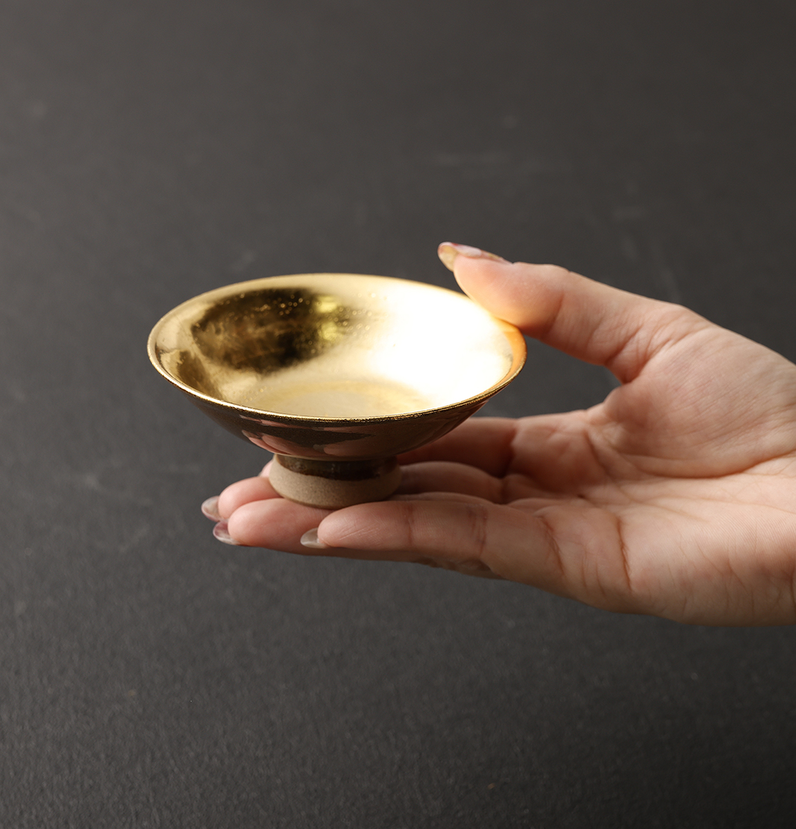 Golden sake cup|Handmade|Takatori ware|Dazaifu|Jobido